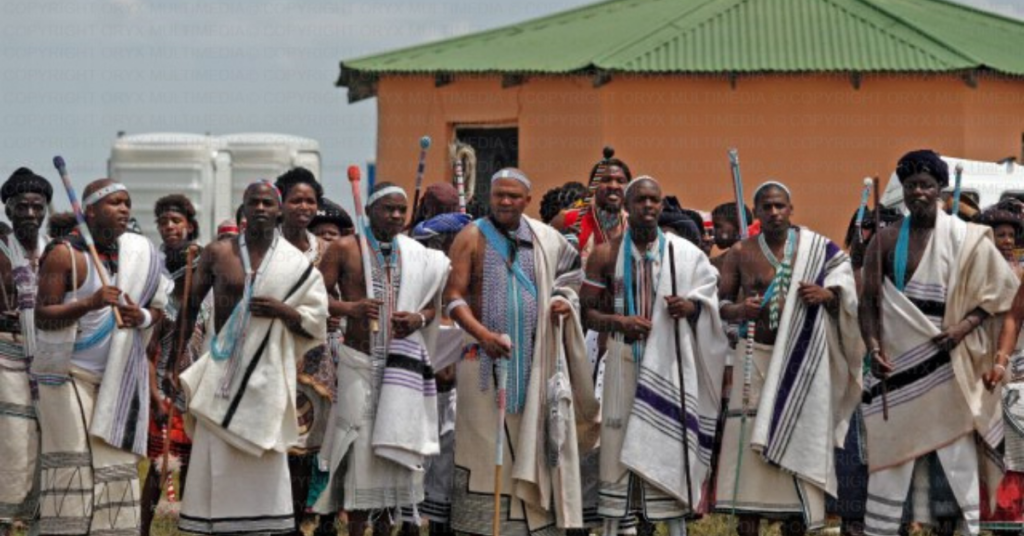 The Xhosa Tribe –Culture & Traditional Attire -Umbhaco - umbhaco